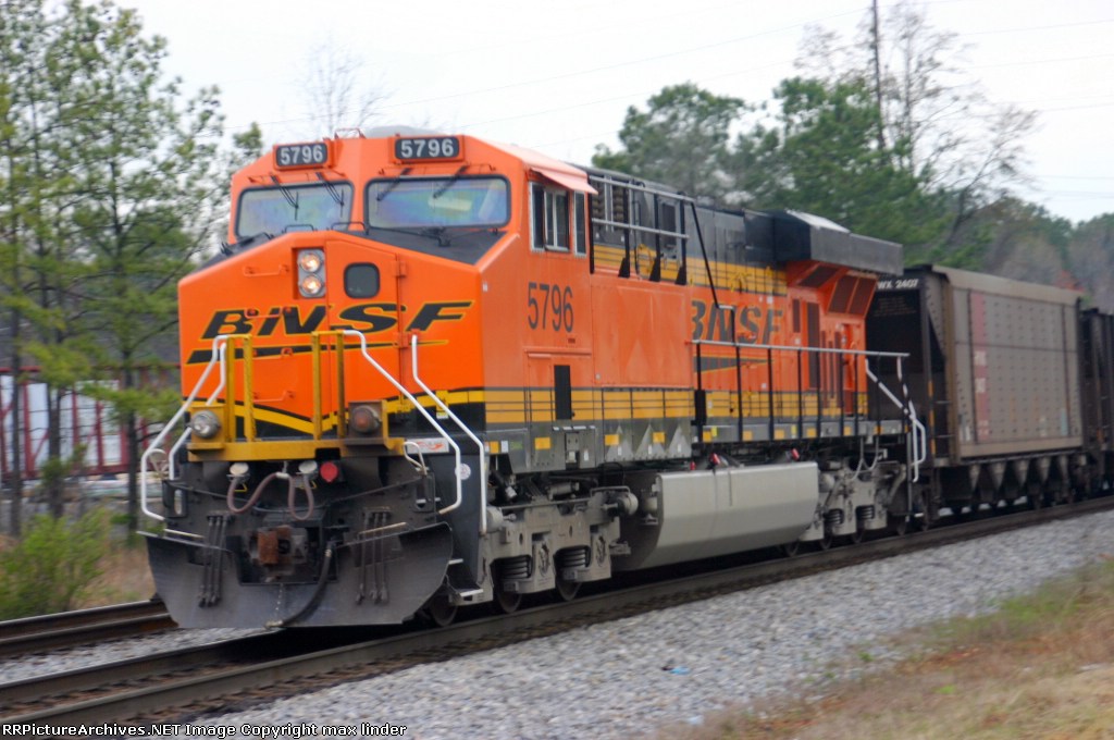 BNSF 5796